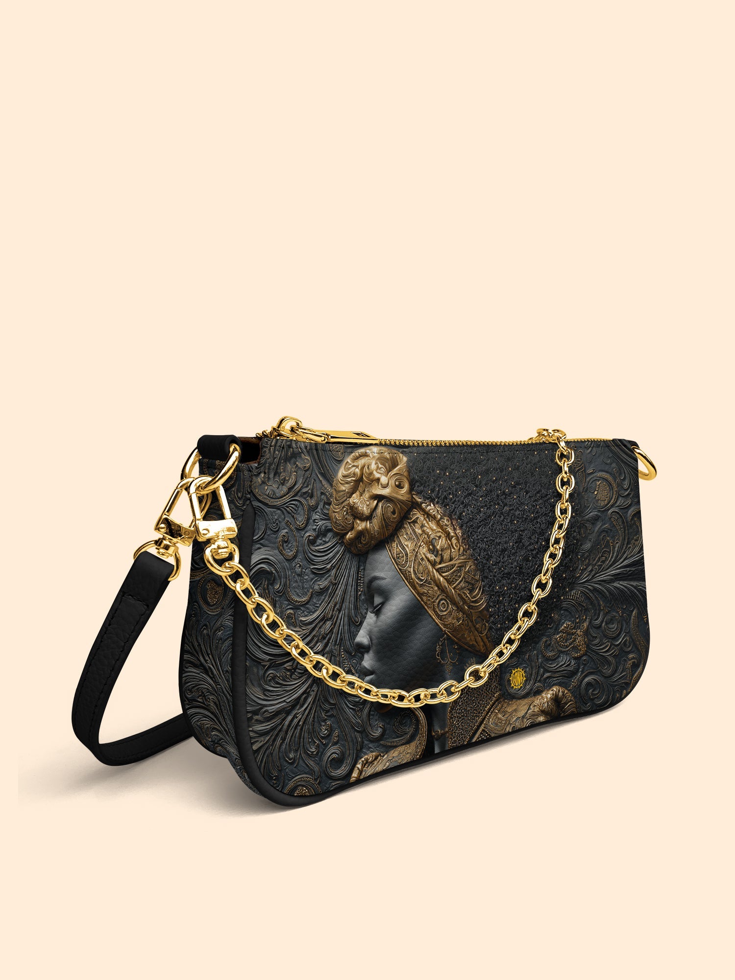Queen Untold Collection – Queenira